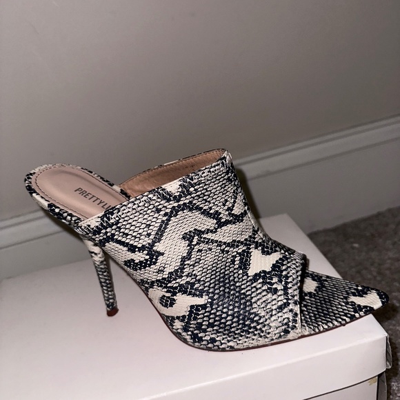 PrettyLittleThing | Shoes | Plt Snakeskin Mule Heel | Poshmark